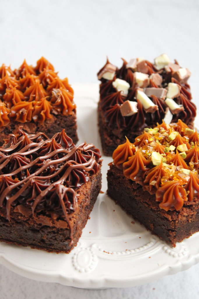 Cajita de negritos con topping variados - Postres Diana Carrion